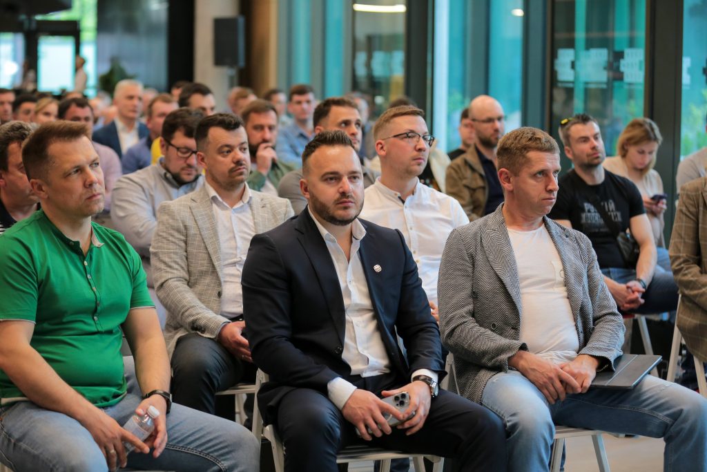 Бізнес-спільнота WUBC провела зустріч із Василем Хмельницьким на базі ...